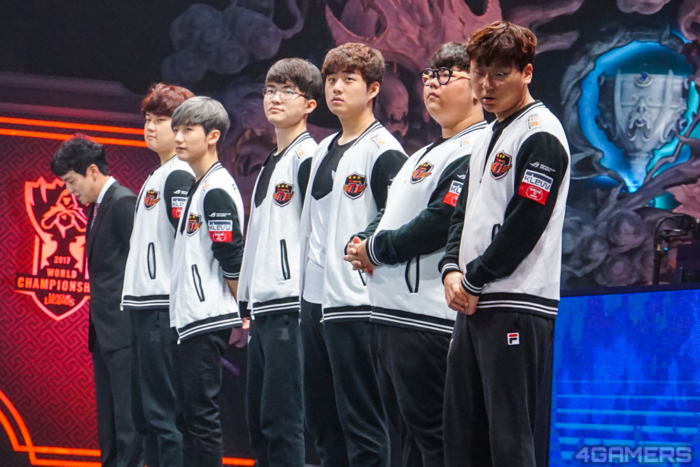 WC 2017｜最終戰C9氣走AHQ，SKT再次逆轉EDG | 4Gamers